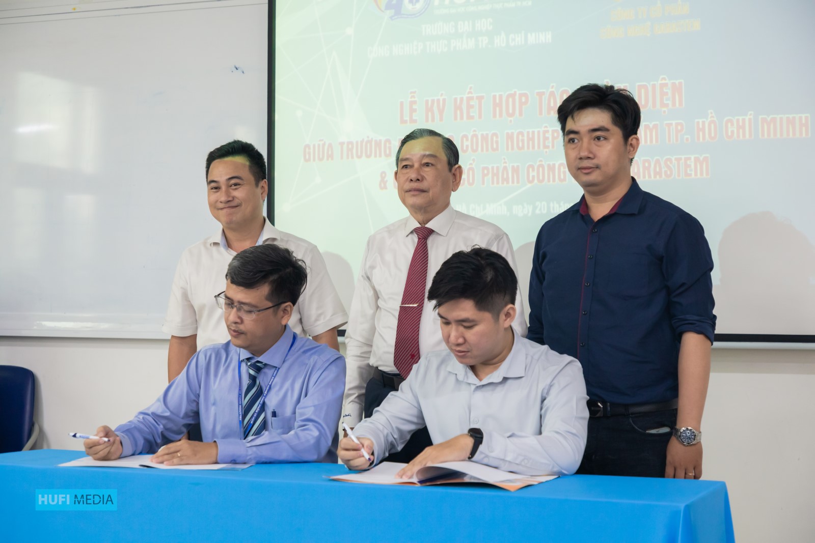 HUFI kí kết hợp tác toàn diện cùng Công Ty Cổ Phần Công Nghệ Giáo Dục ...